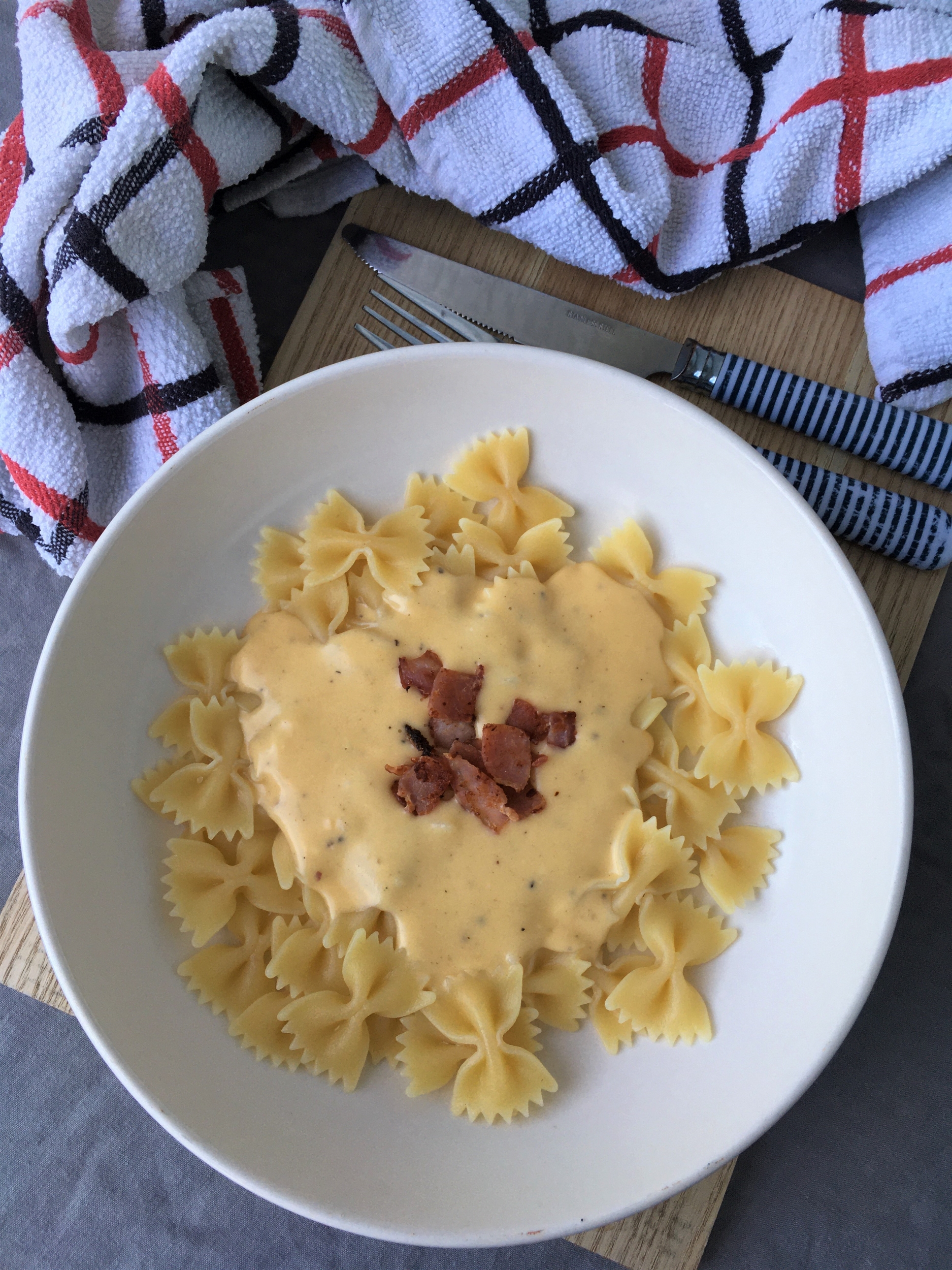 Béchamel Sauce/White Sauce | Step-by-Step Guide | Student Cooking ...