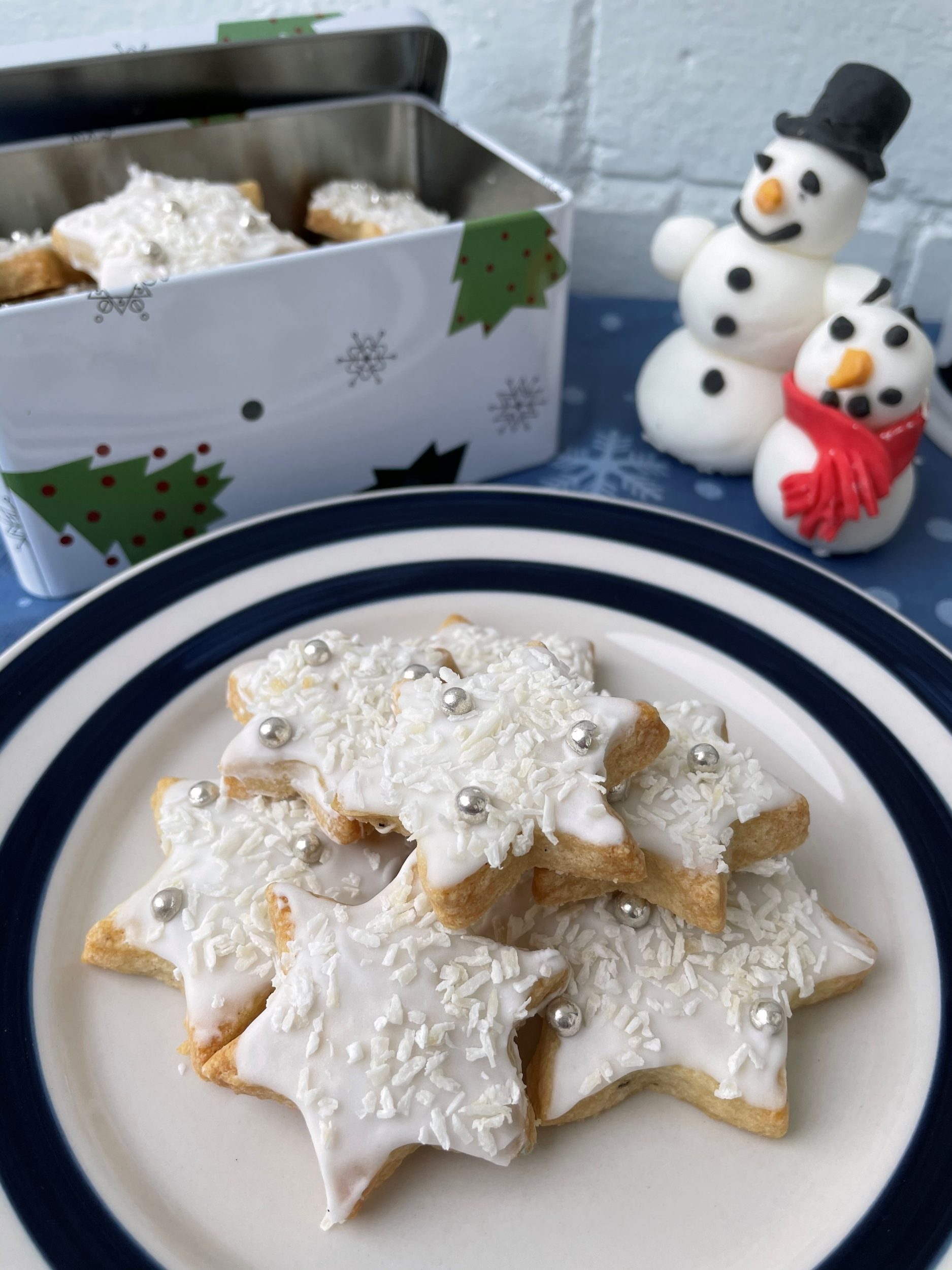 Coconut Stars | Christmas Baking Recipe - TheUniCook